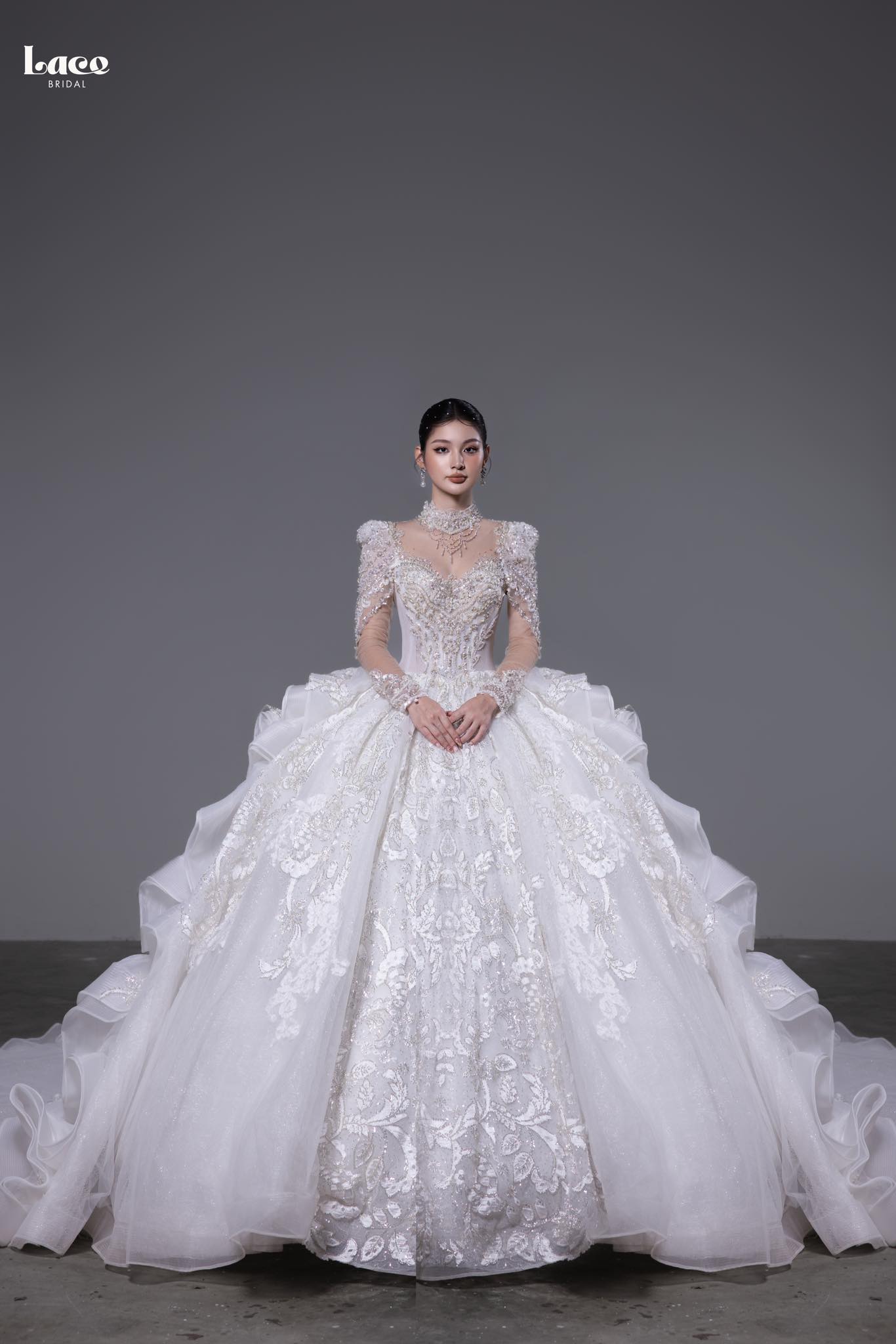 Váy cưới lộng lẫy: Xu hướng và 4 mẫu thiết kế đẹp nhất 2024